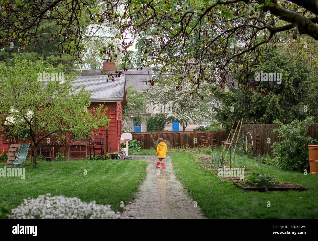Raining on pathway hi-res stock photography and images - Alamy