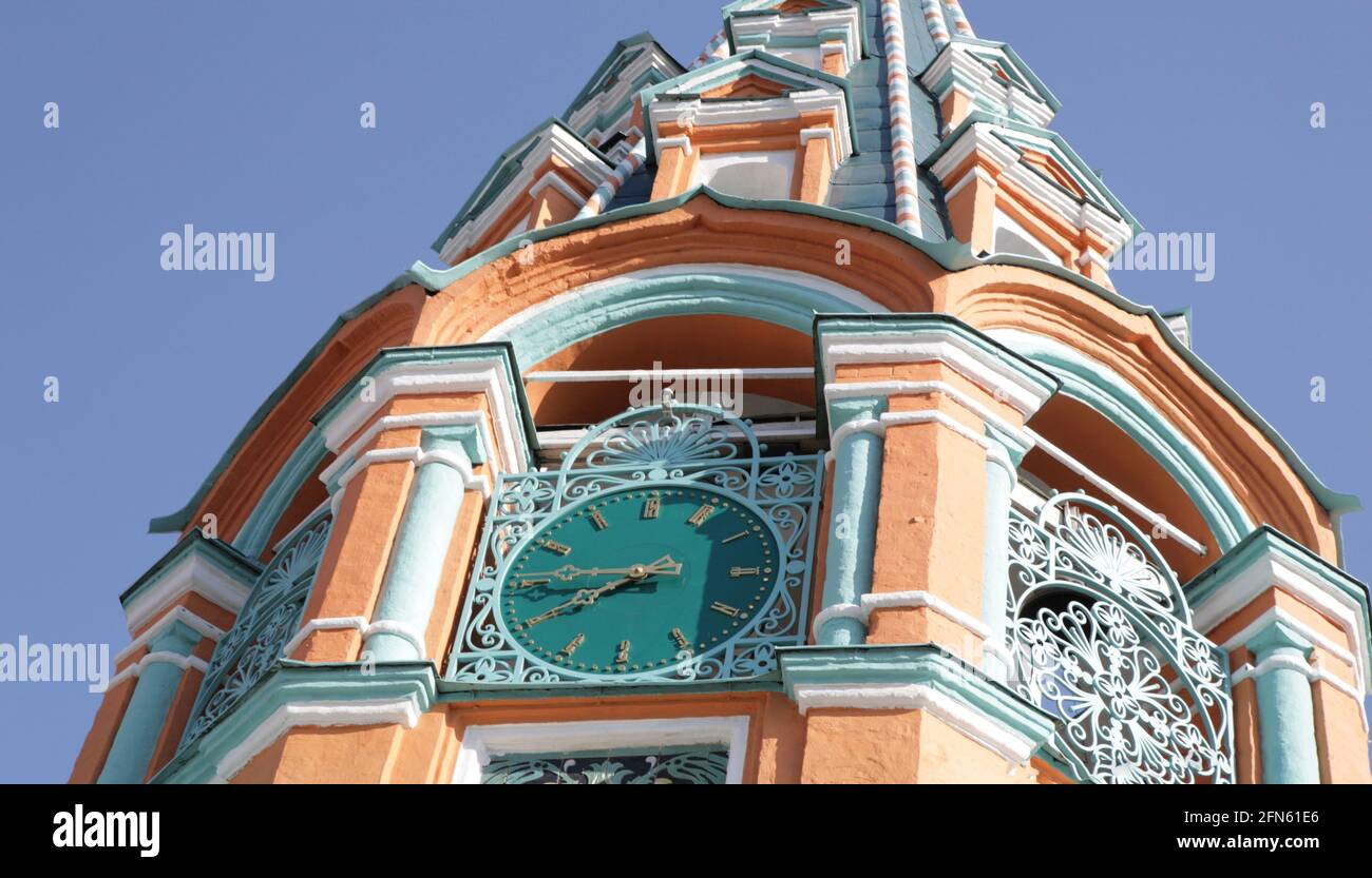 church in the daytime Stock Photo - Alamy