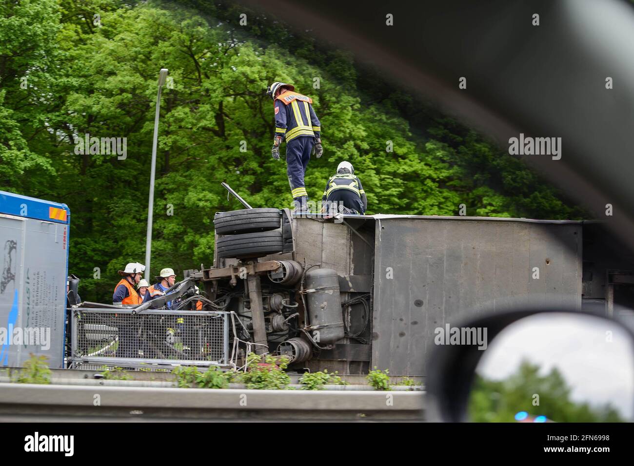 Highway road accident hi-res stock photography and images - Alamy