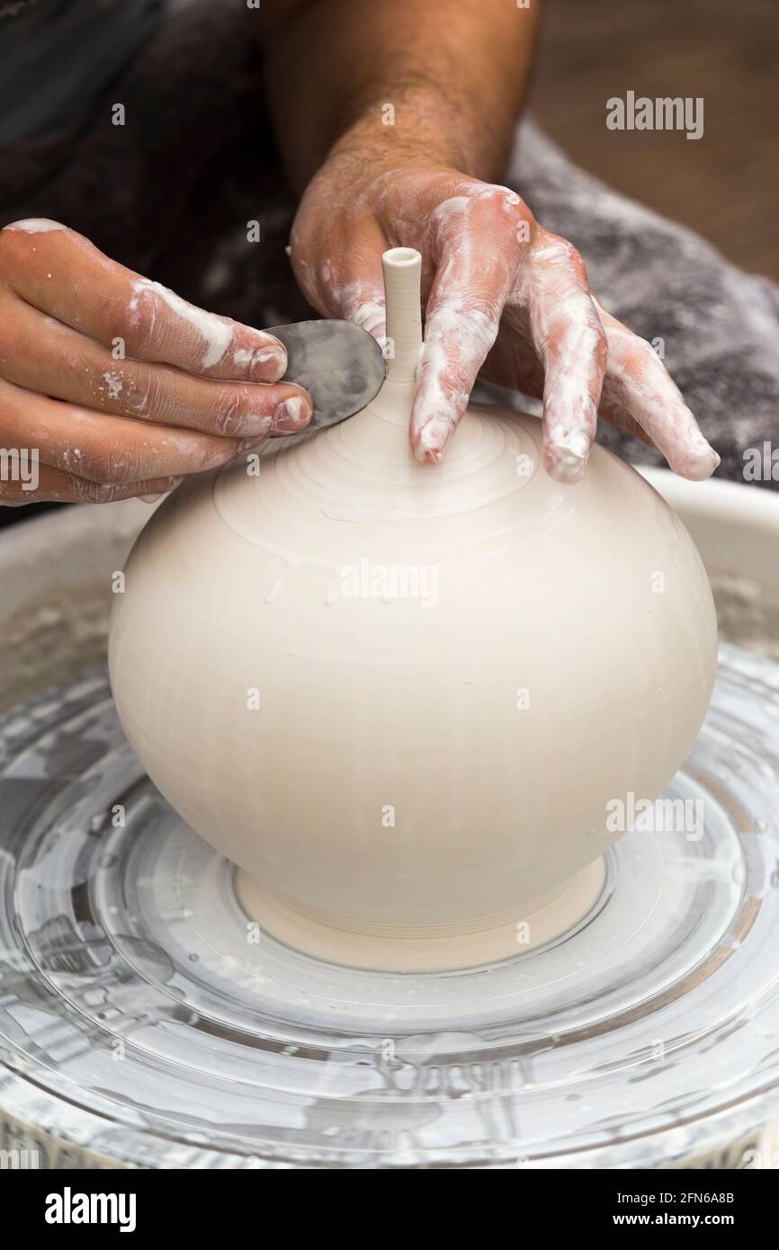 Potter's wheel tool hi-res stock photography and images - Alamy