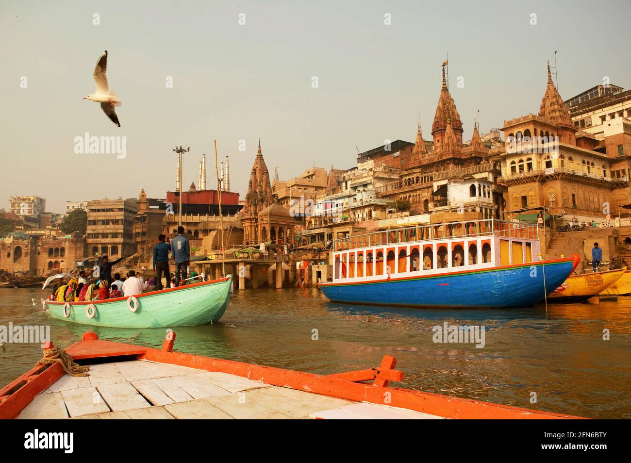 Banaras temple hi-res stock photography and images - Alamy