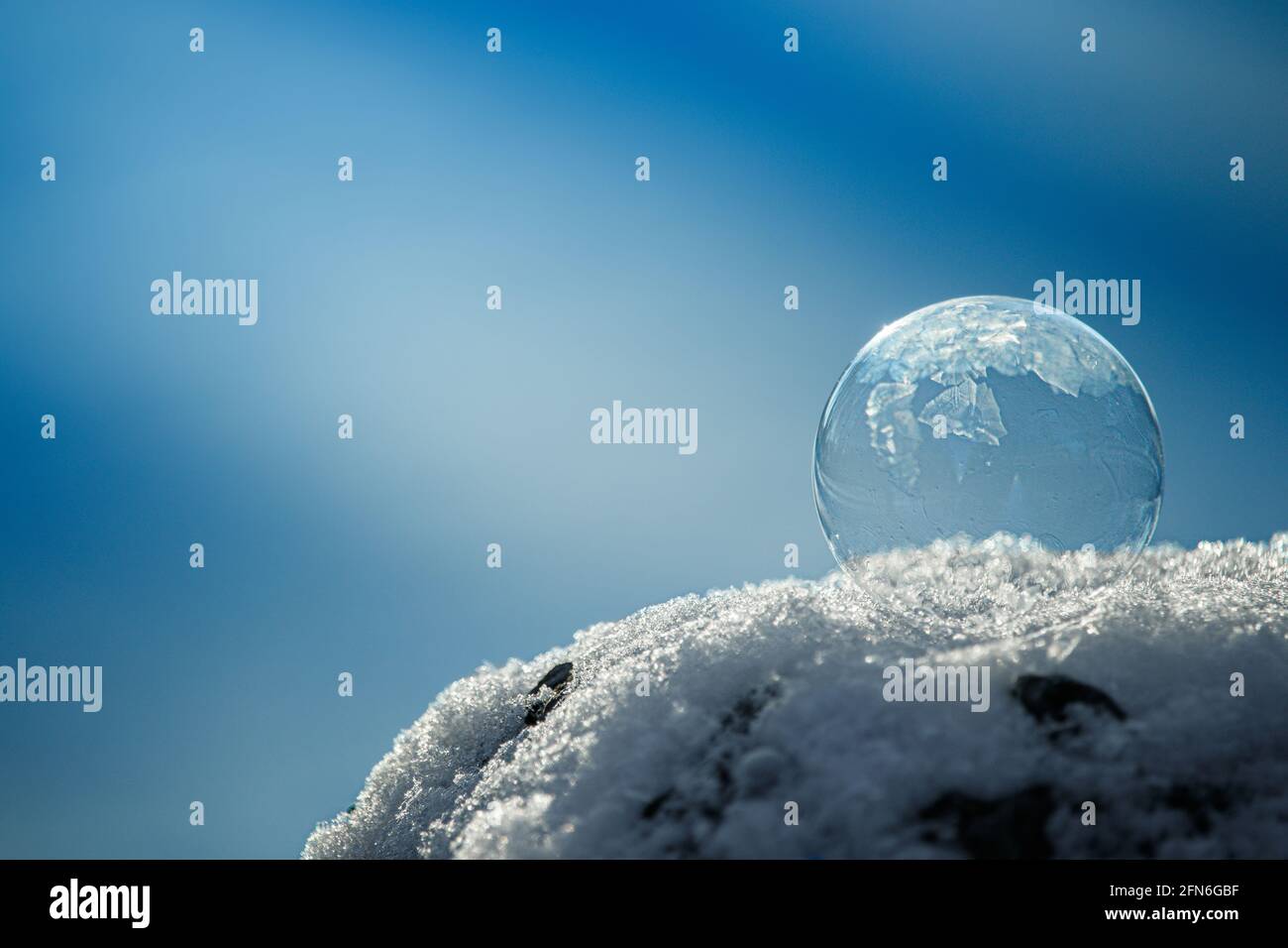 Soap bubble texture hi-res stock photography and images - Alamy