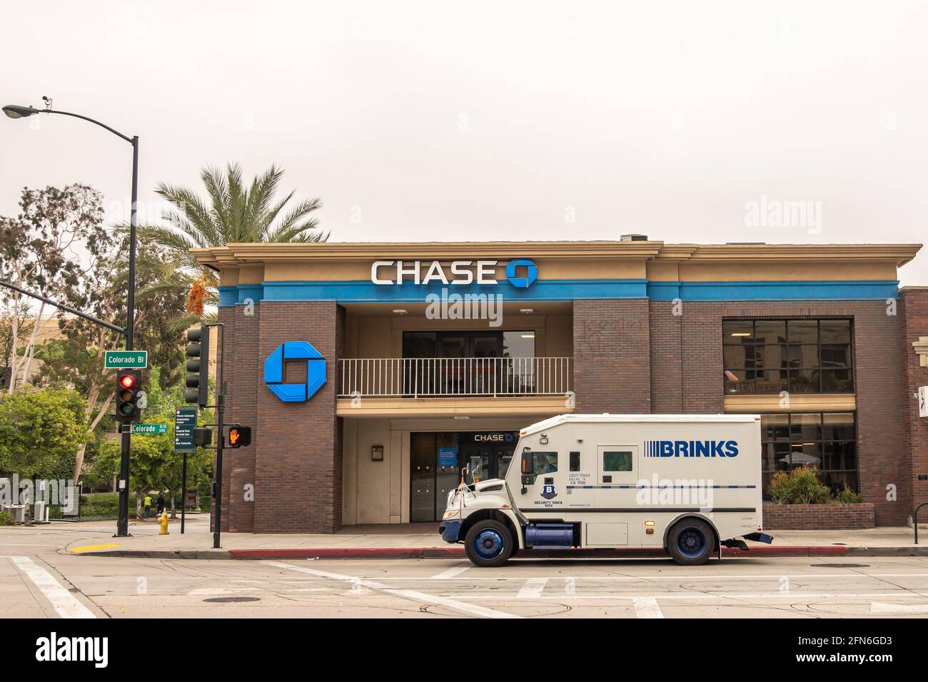 Brinks truck hi-res stock photography and images - Alamy