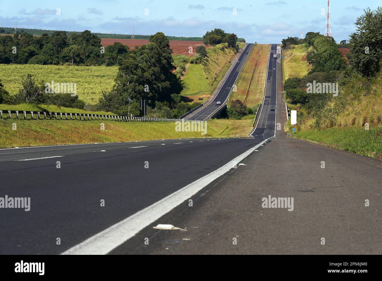 Highway Dual Vehicle Road Stock Photo - Alamy