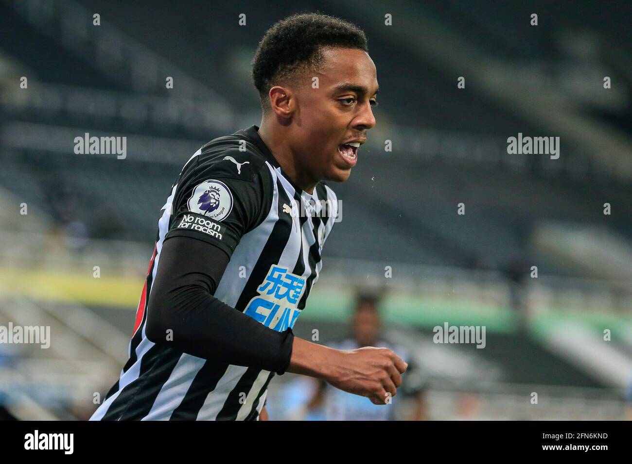 Joe willock newcastle celebration hi-res stock photography and images ...