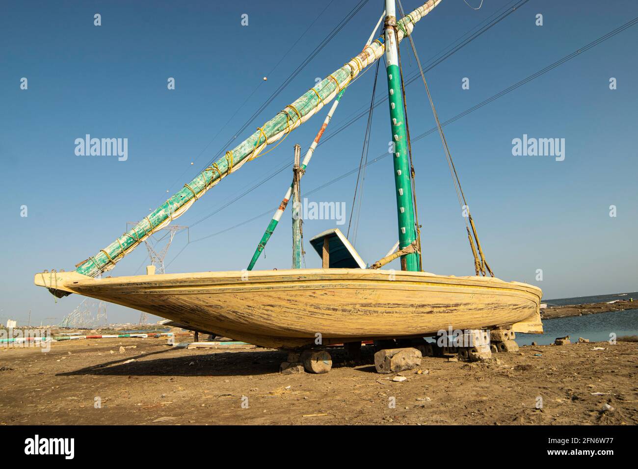 unfinished basic construction of wooden fishing ships Stock Photo - Alamy