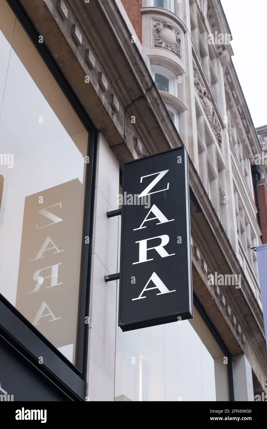Zara Fashion Shop Logo Shop Store Sign Stock Photo - Alamy