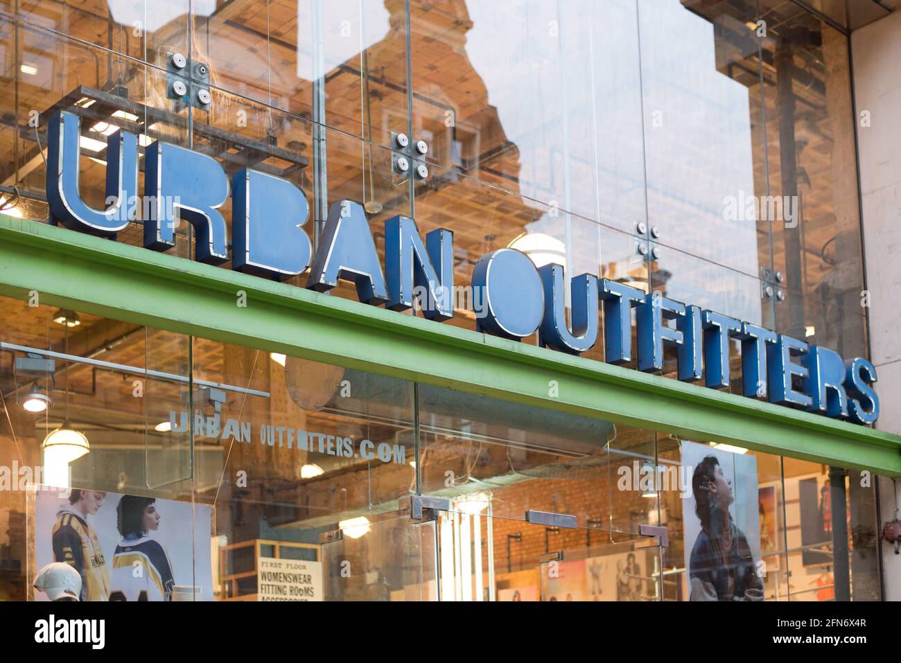Urban Outfitters Sign High Resolution Stock Photography and Images - Alamy