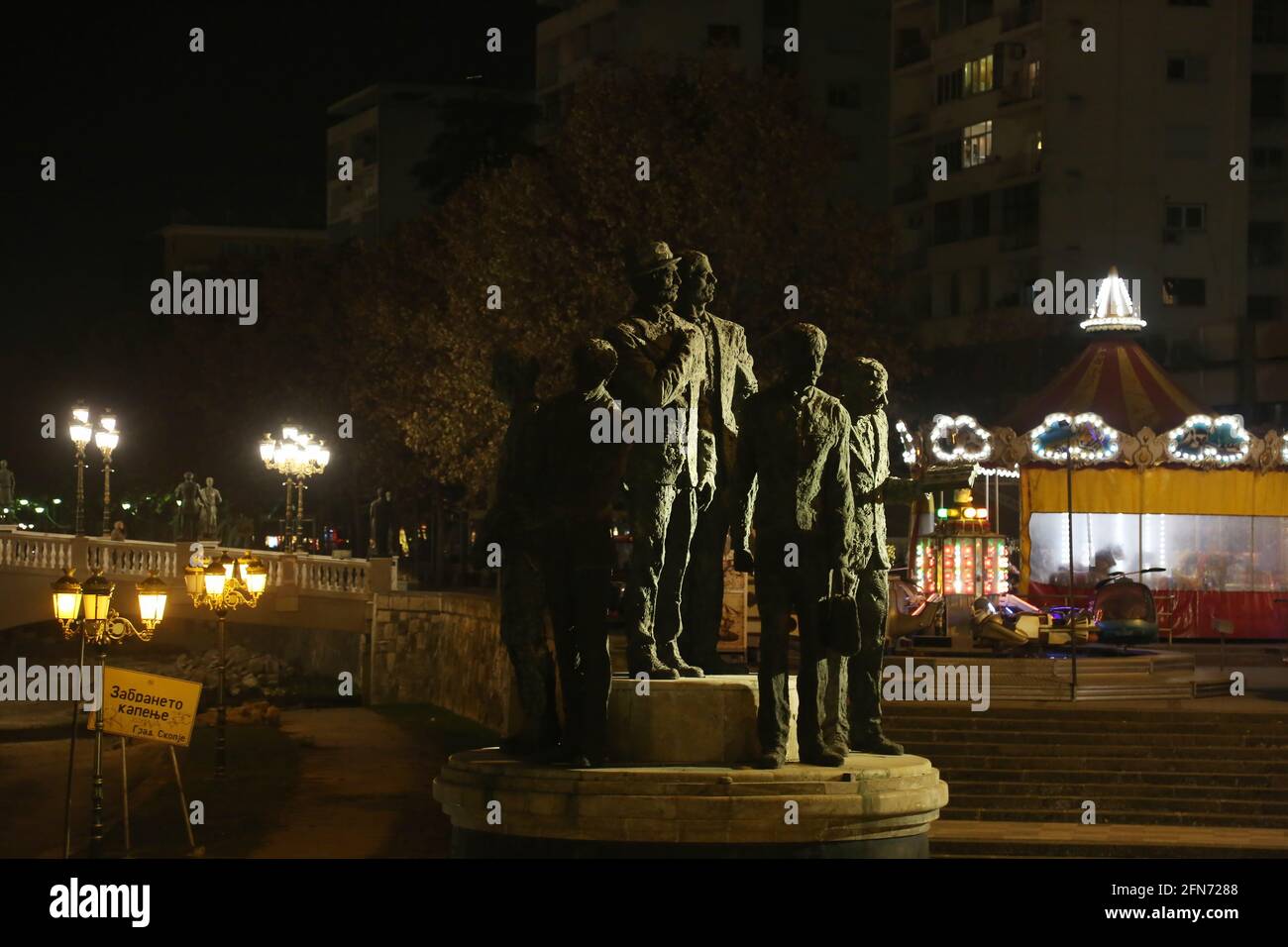 Boatmen of thessaloniki statue hi-res stock photography and images - Alamy