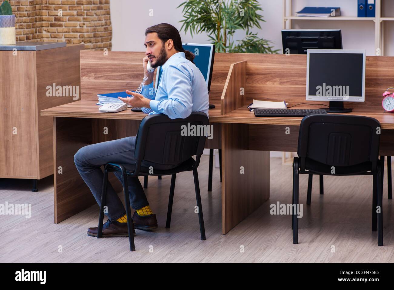 Back office worker pile of paper hi-res stock photography and images ...