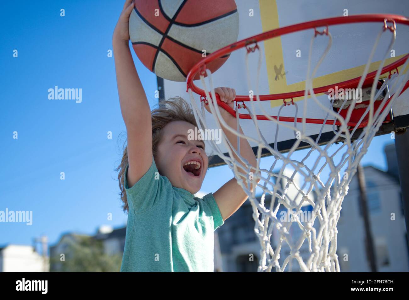 Basketball dunk top view hi-res stock photography and images - Alamy