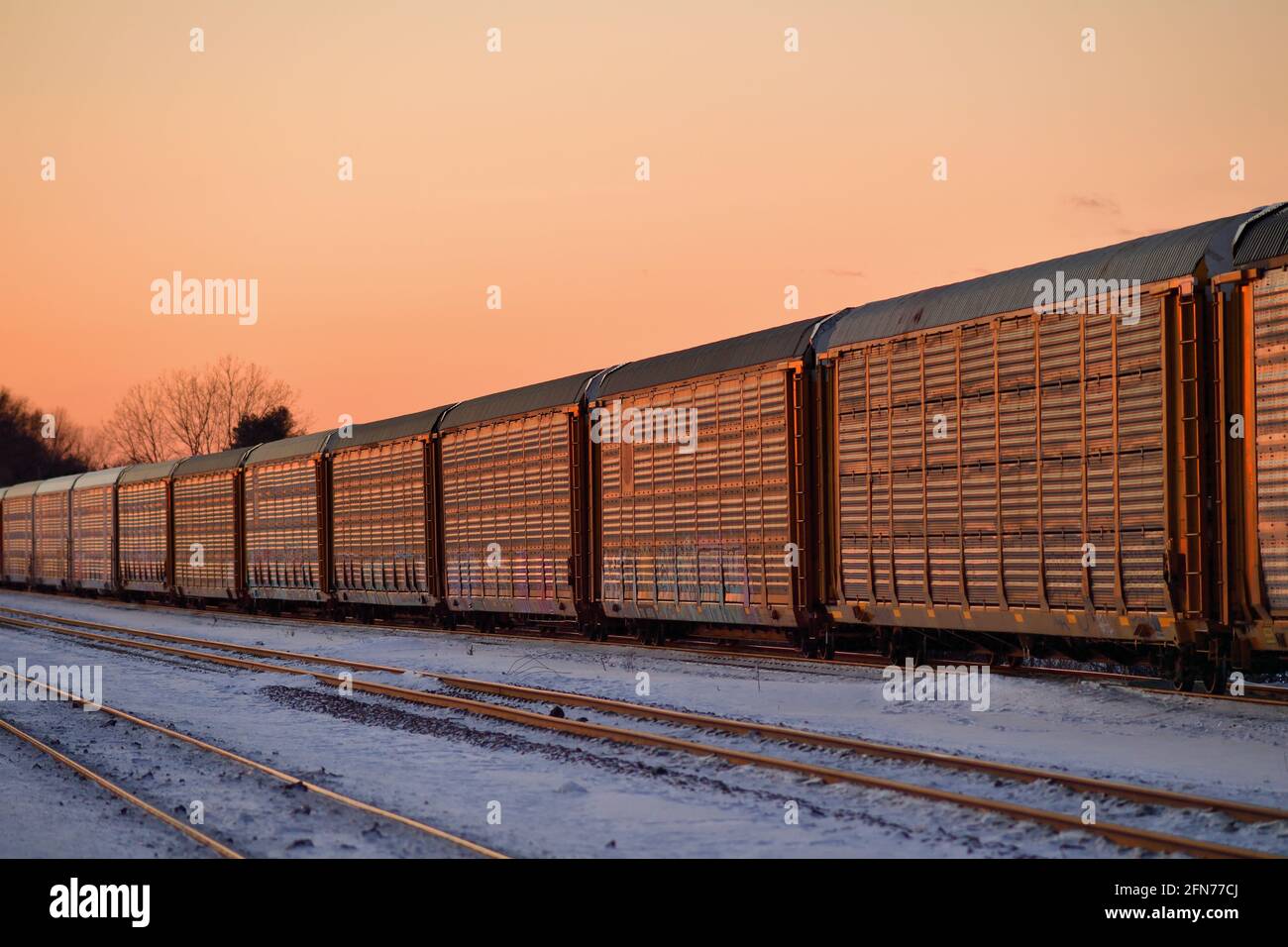 Auto rack hi-res stock photography and images - Alamy