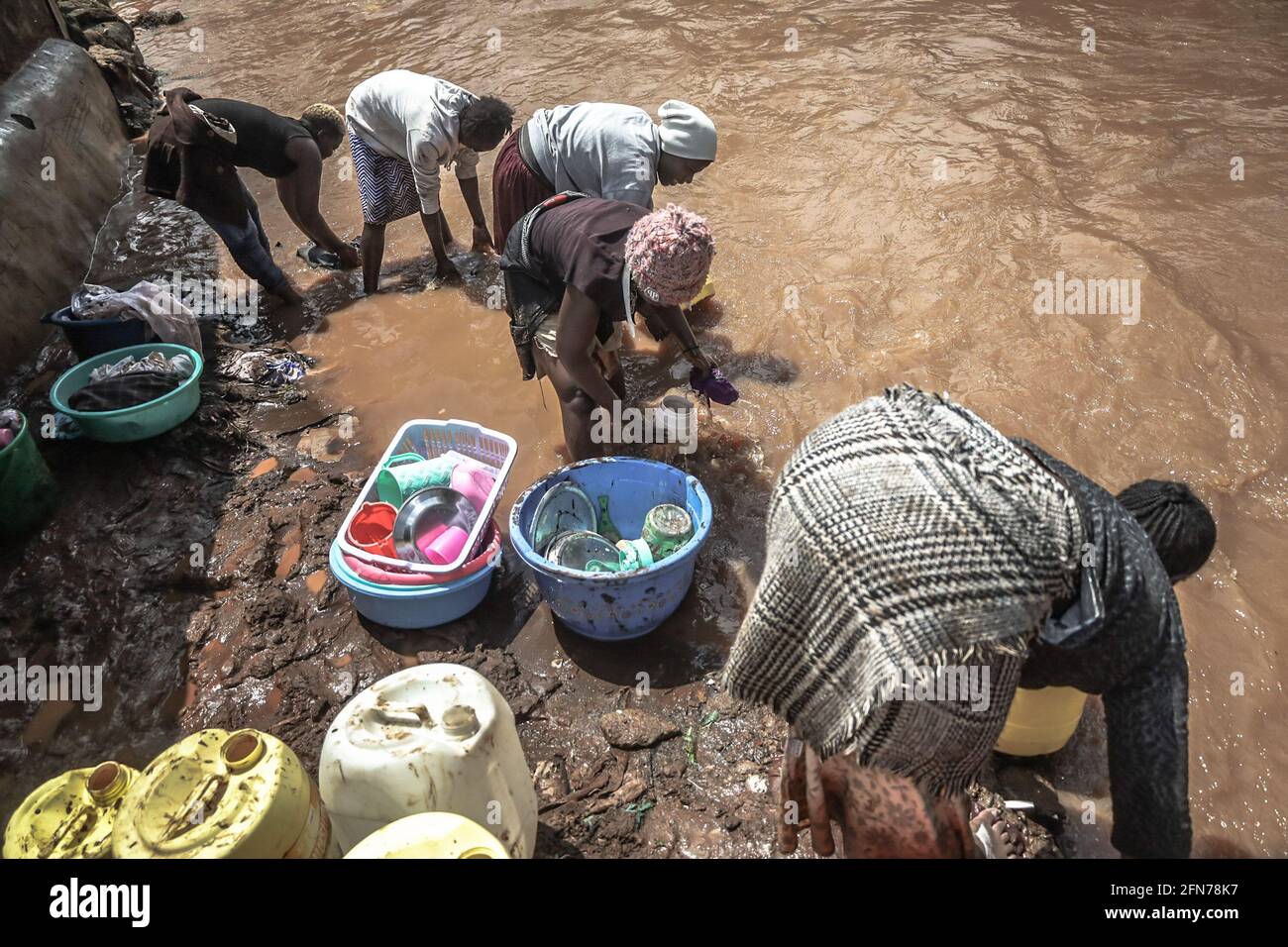 Two homeless women living in hi-res stock photography and images - Alamy