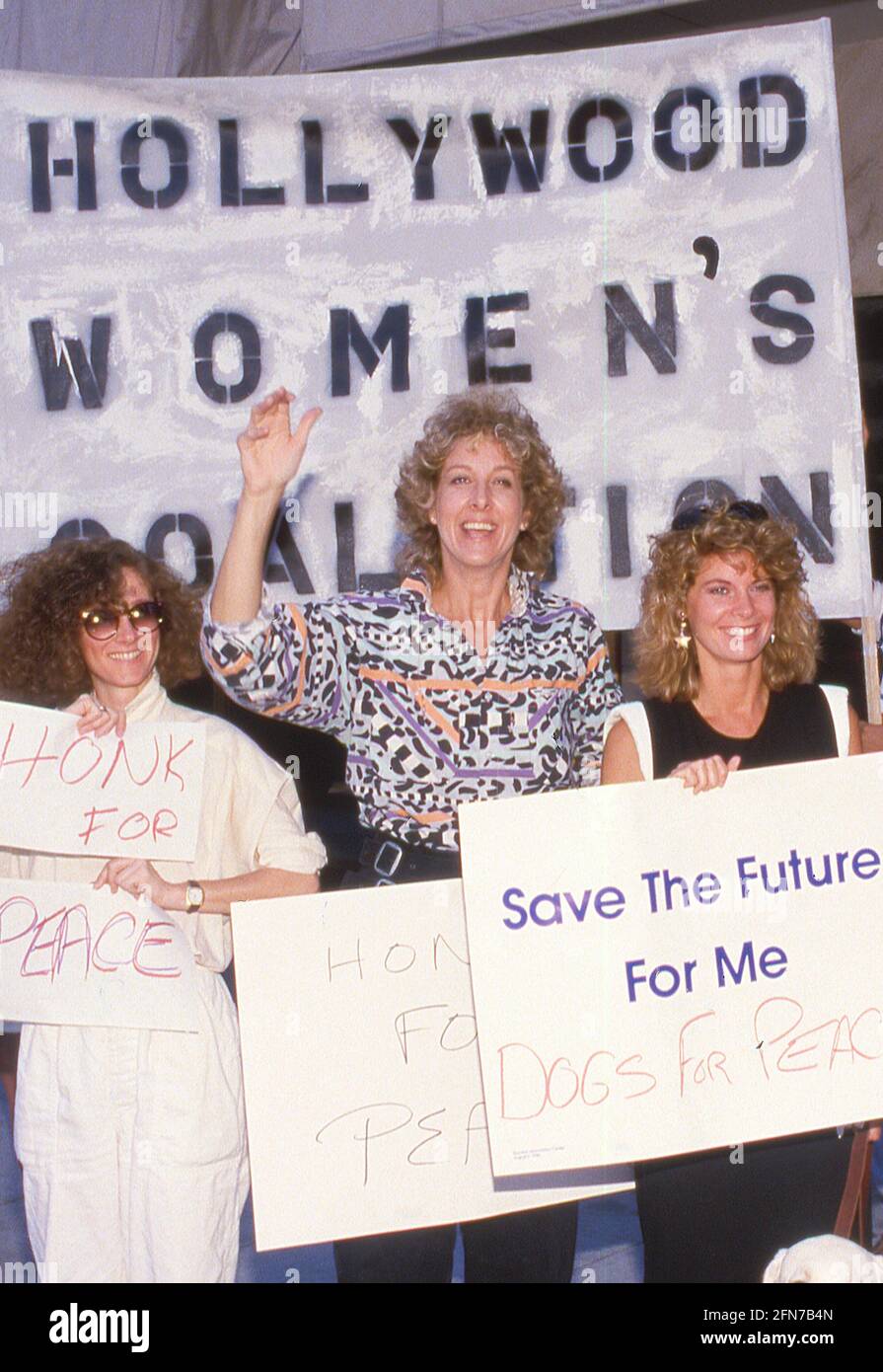 Betty Thomas with Kathryn Harold and Candy Clark at a Vigil For Peace ...