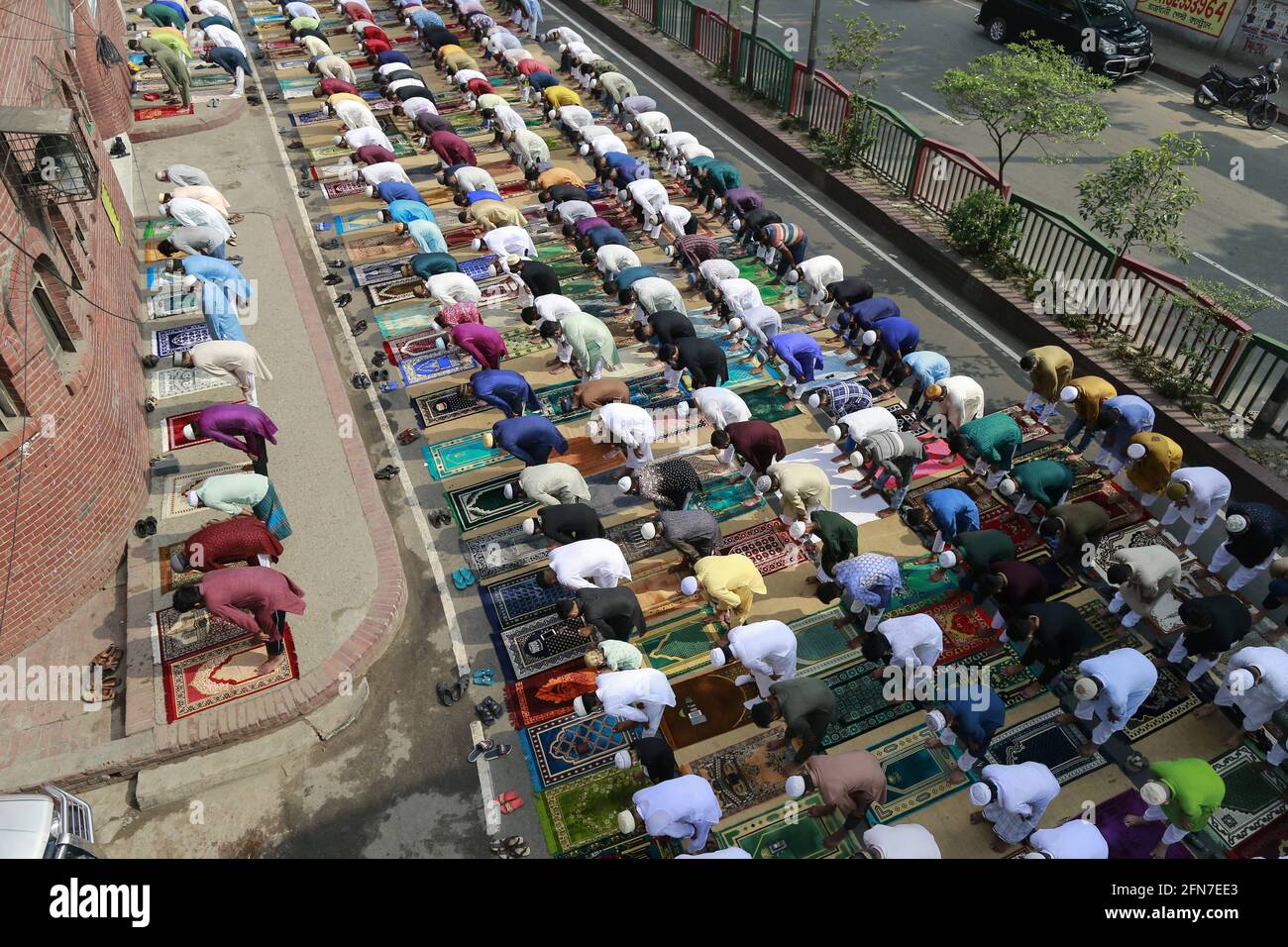 Dhaka, Bangladesh, May 14, 2021. Bangladeshi Muslims offer Eidl al-Fitr ...