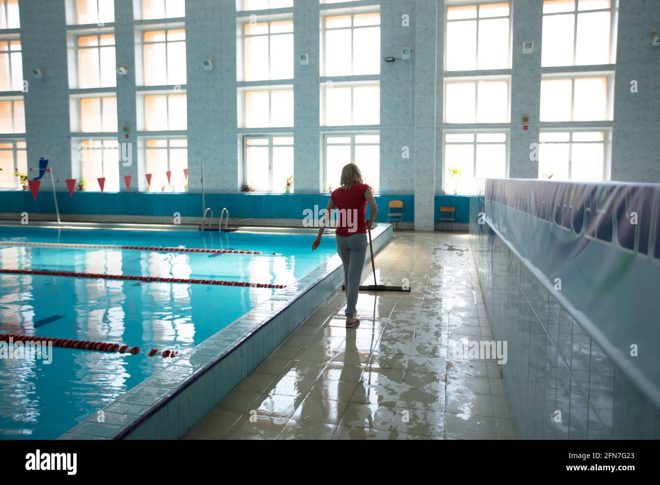 Water pool employee hi-res stock photography and images - Alamy