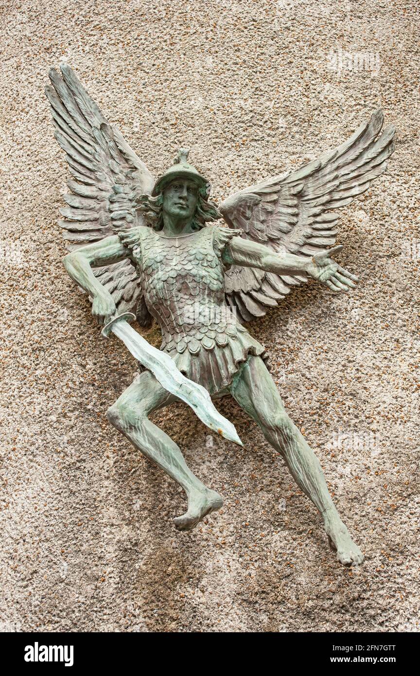Winged bronze statue hi-res stock photography and images - Alamy