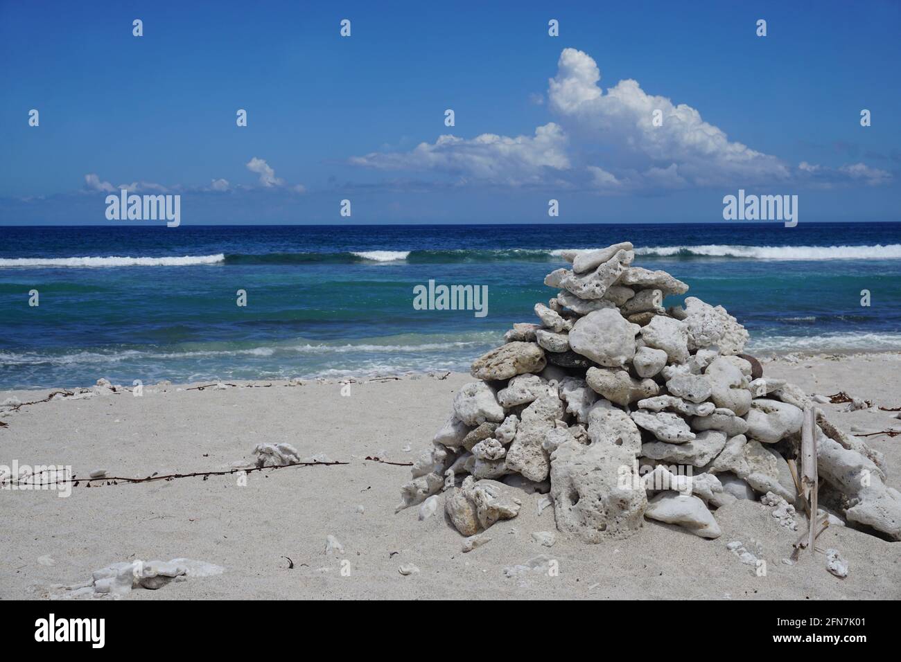 Tropical stones hi-res stock photography and images - Alamy