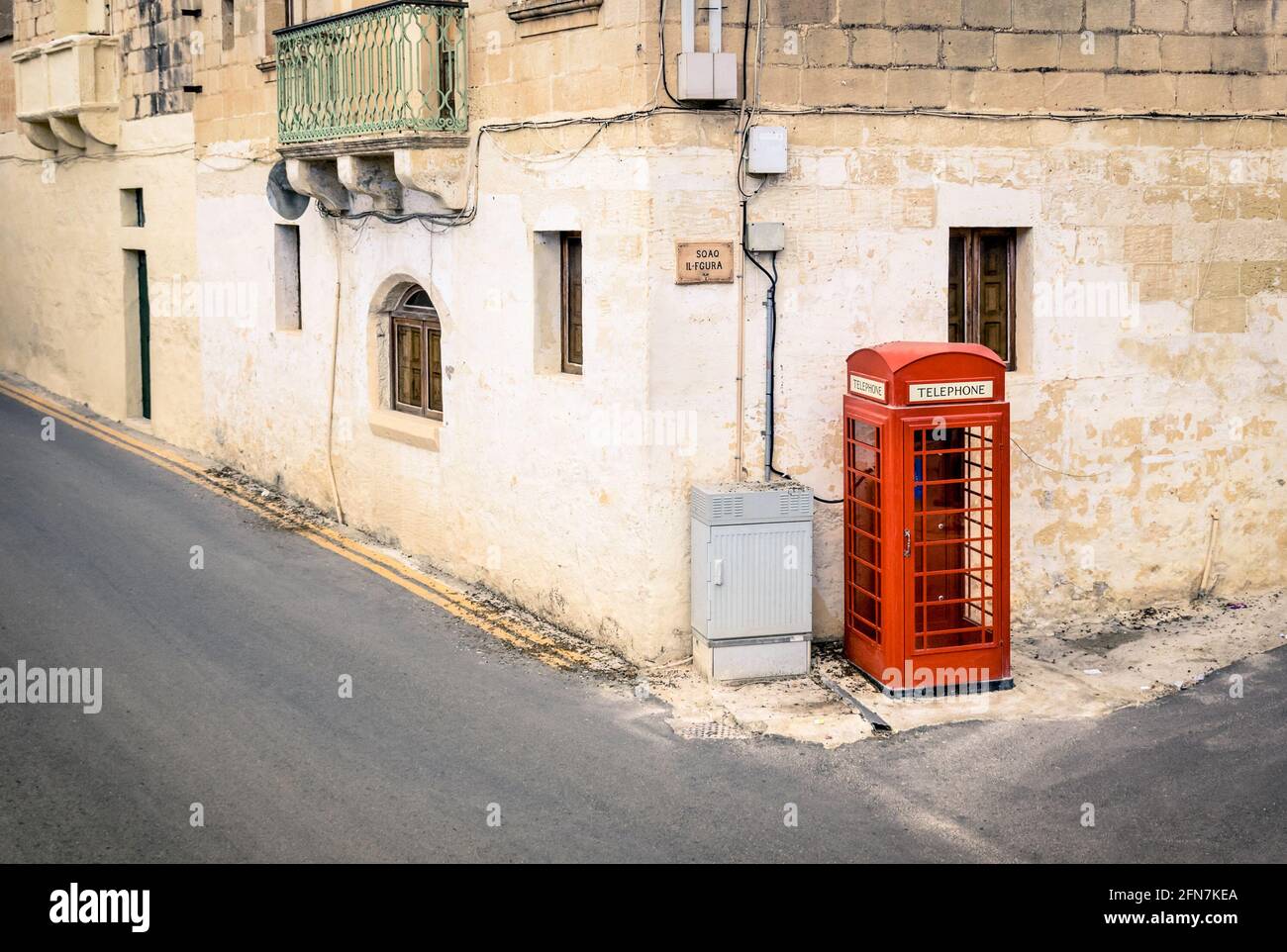 Valetta malta phone box hi-res stock photography and images - Alamy