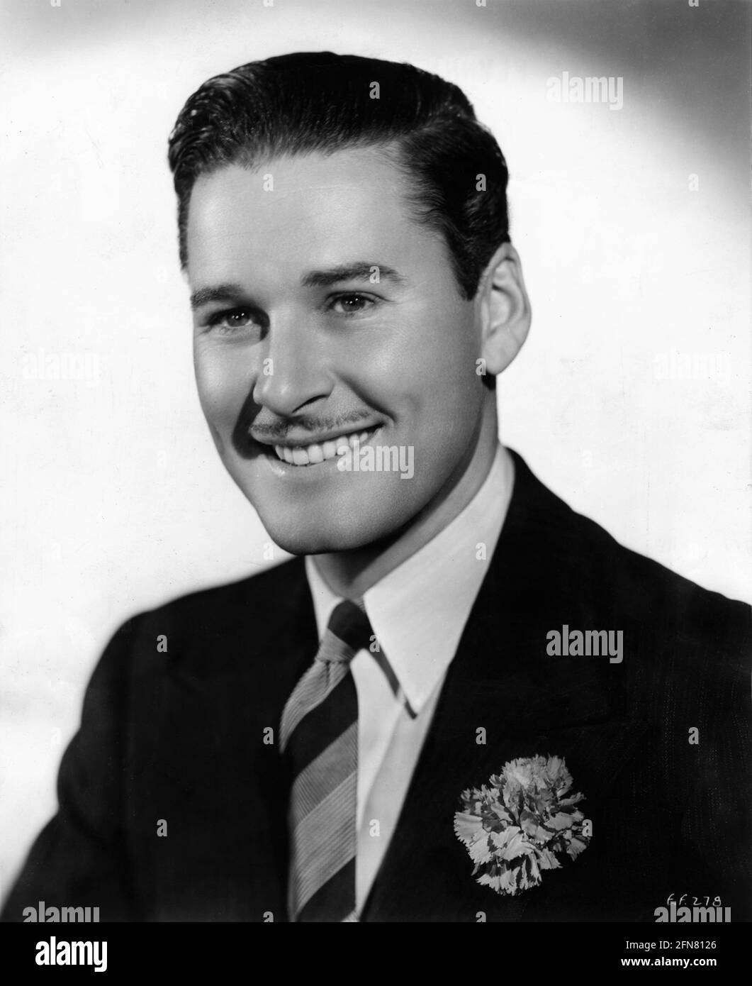 ERROL FLYNN 1938 Portrait publicity for Warner Bros Stock Photo - Alamy