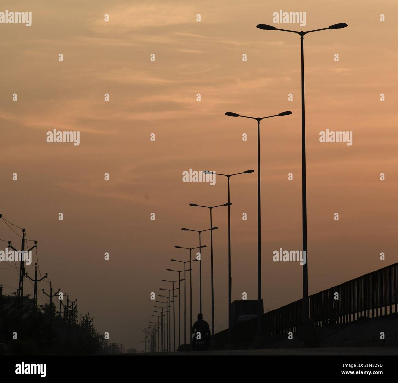 Morning View, Sunrise in the morning, Street light pattern on the ...