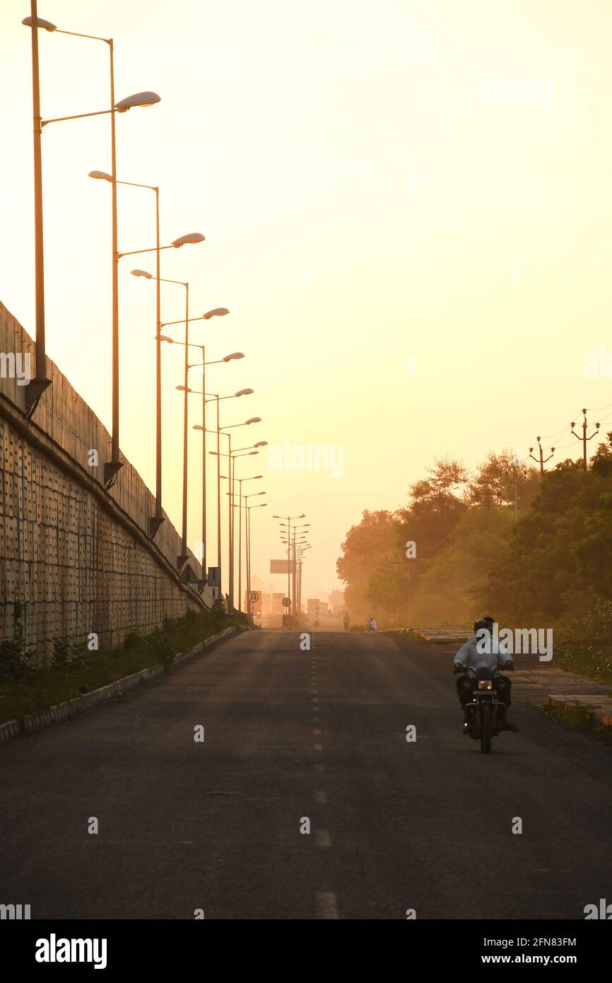 Morning View, Sunrise in the morning, Street light pattern on the ...