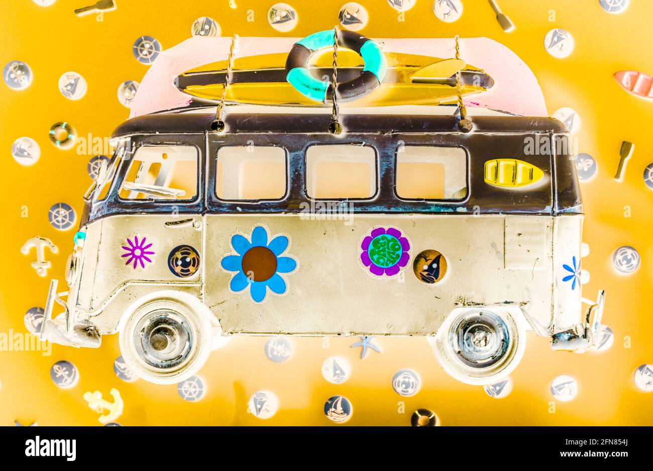 Psychedelic Bus High Resolution Stock Photography and Images - Alamy
