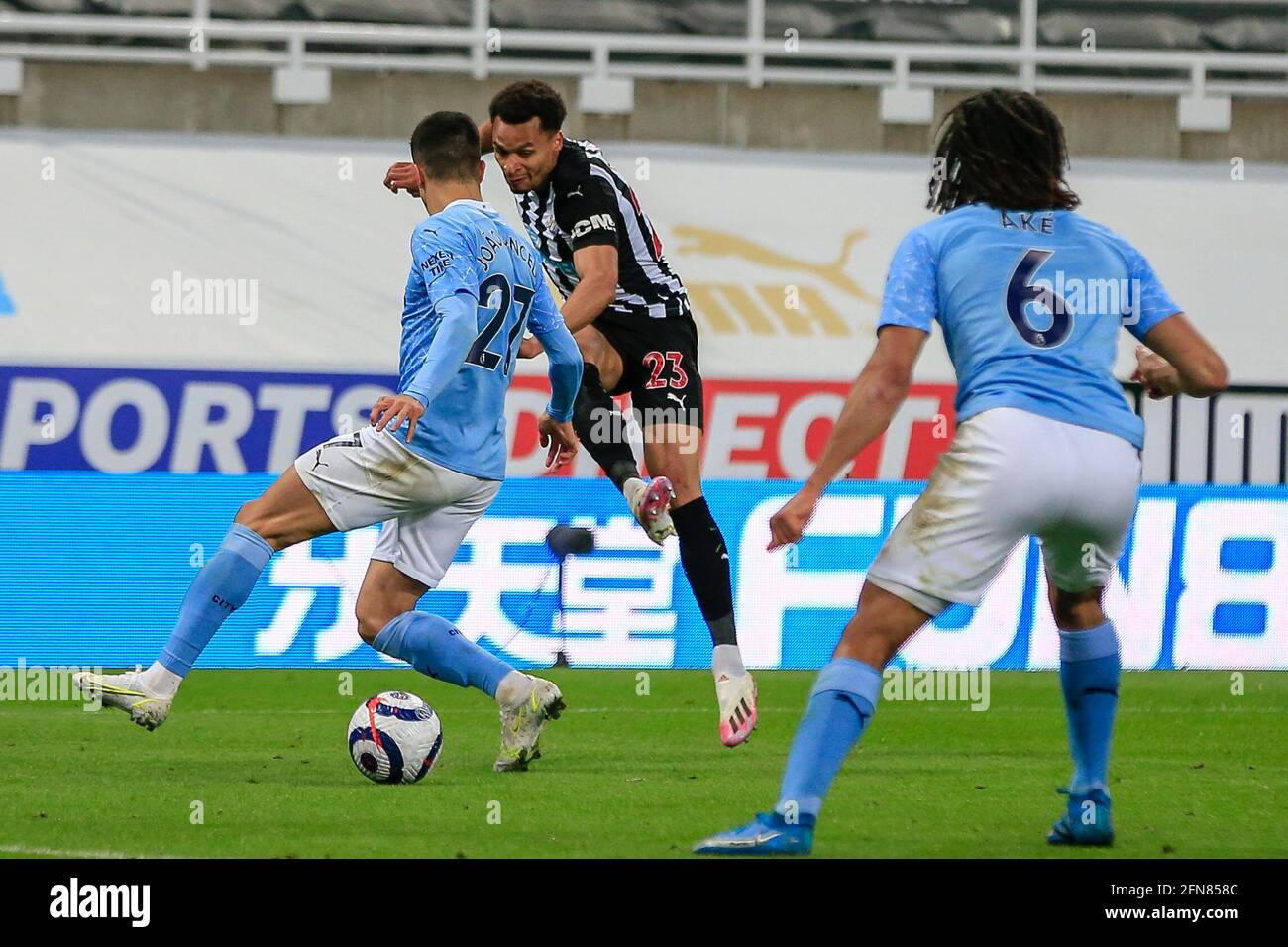 Jacob Murphy #23 of Newcastle United shoots at goal Stock Photo - Alamy