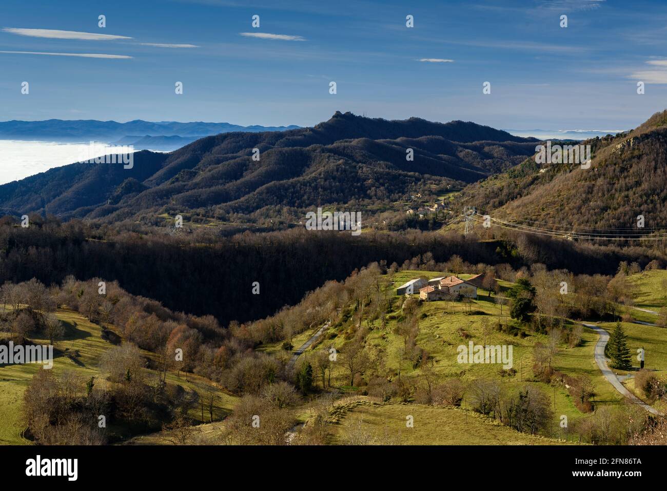 Vistas de niebla hi-res stock photography and images - Alamy