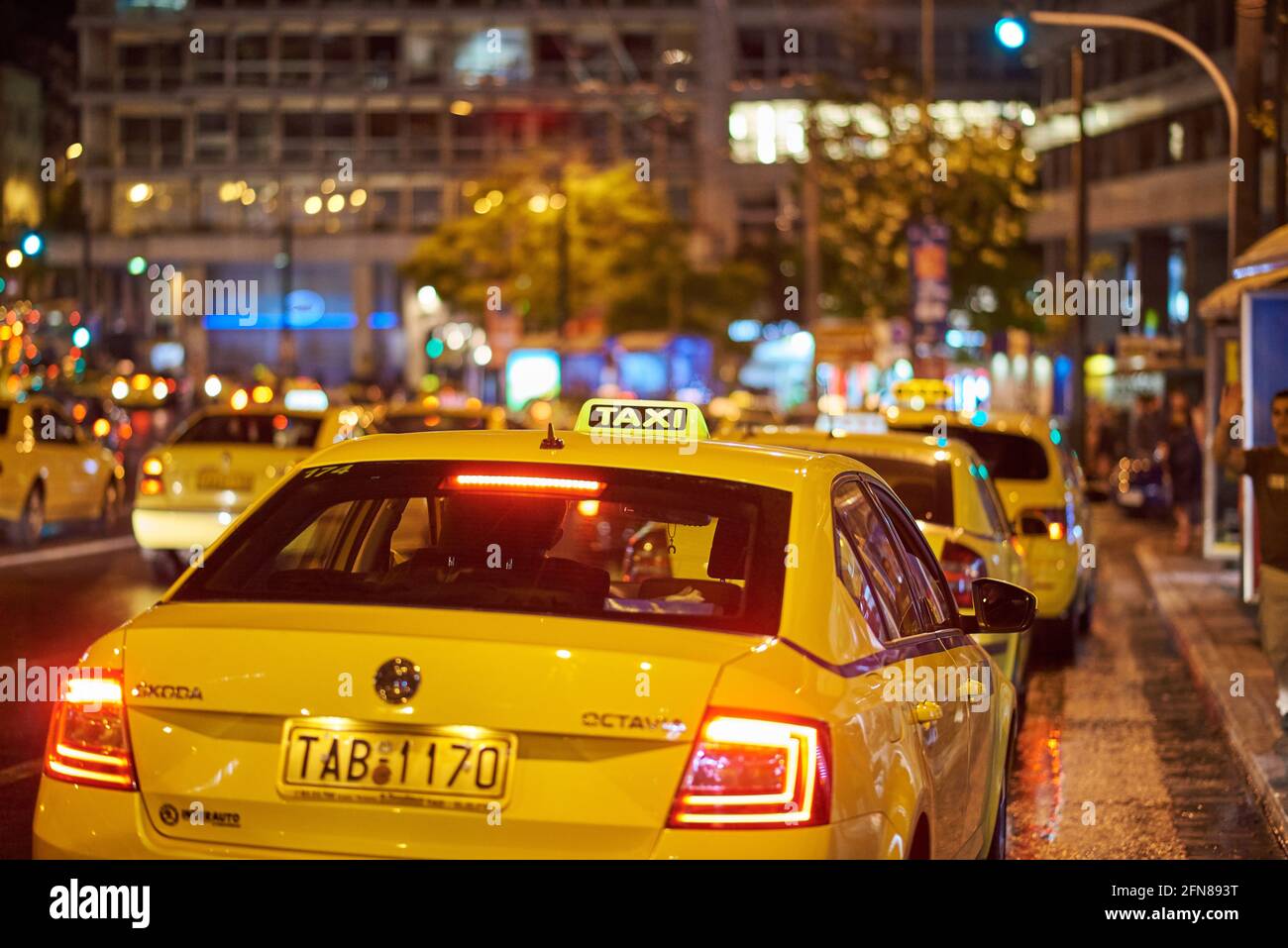 Greek taxi hi-res stock photography and images - Alamy
