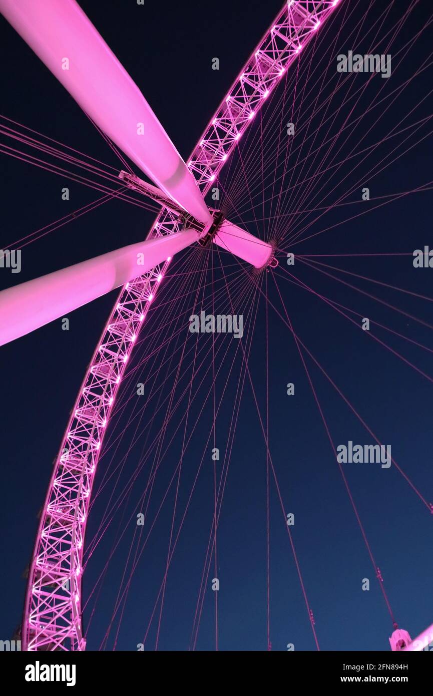 London eye pink hi-res stock photography and images - Alamy