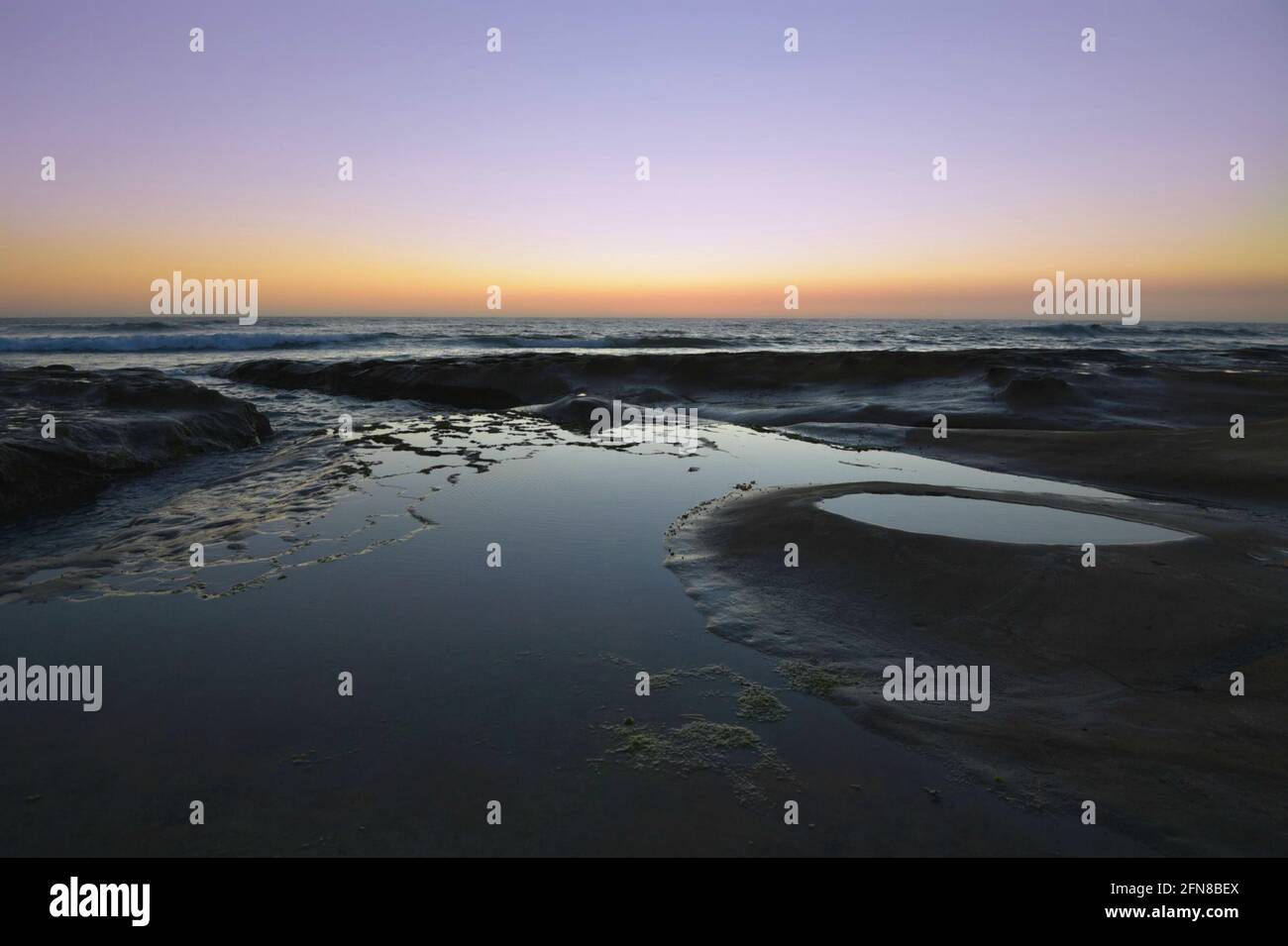 Scenic sunset seascape at La Jolla Cove Tide Pools, in San Diego ...