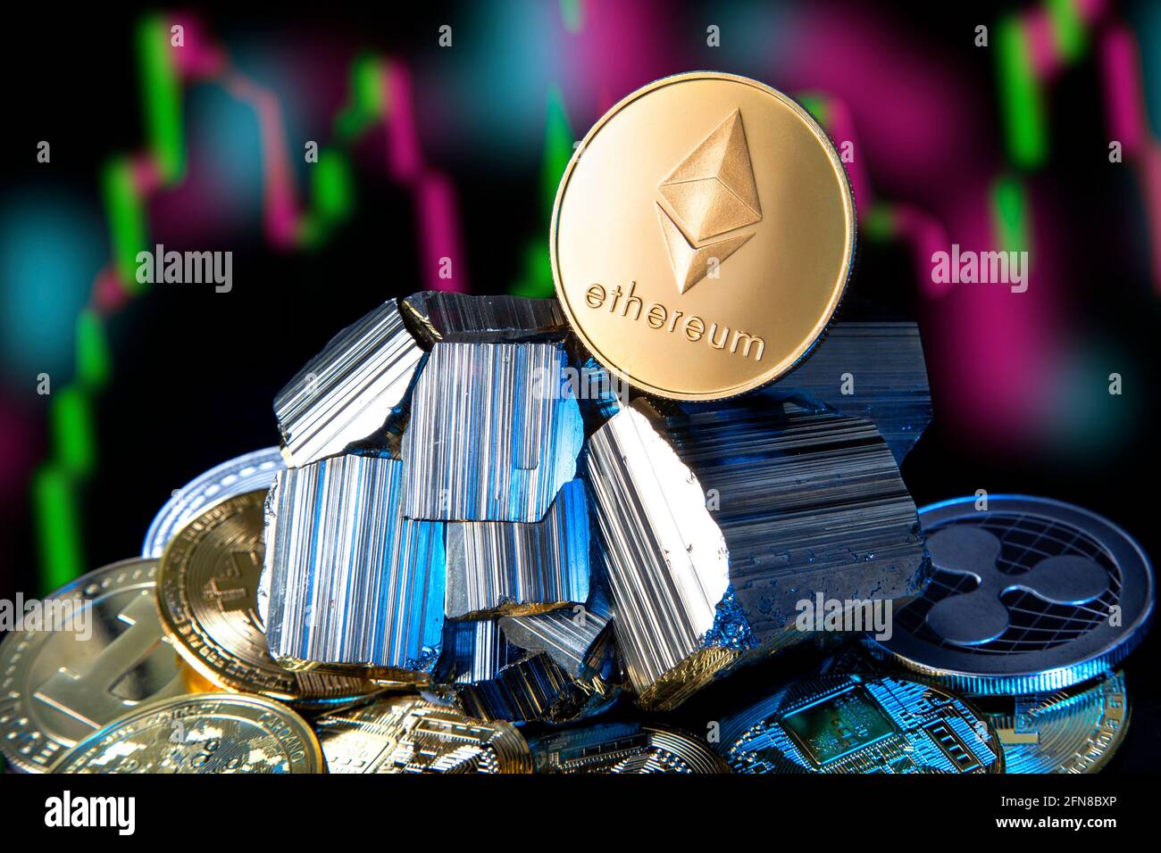 Cryptocurrency mining hi-res stock photography and images - Alamy