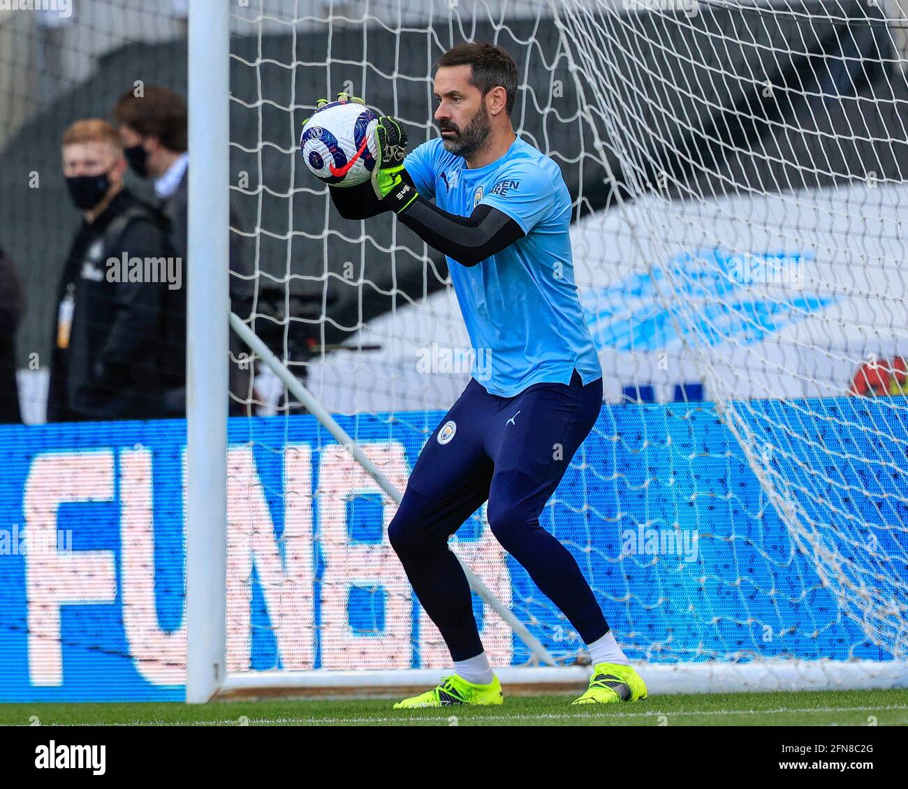 Scott carson hi-res stock photography and images - Alamy