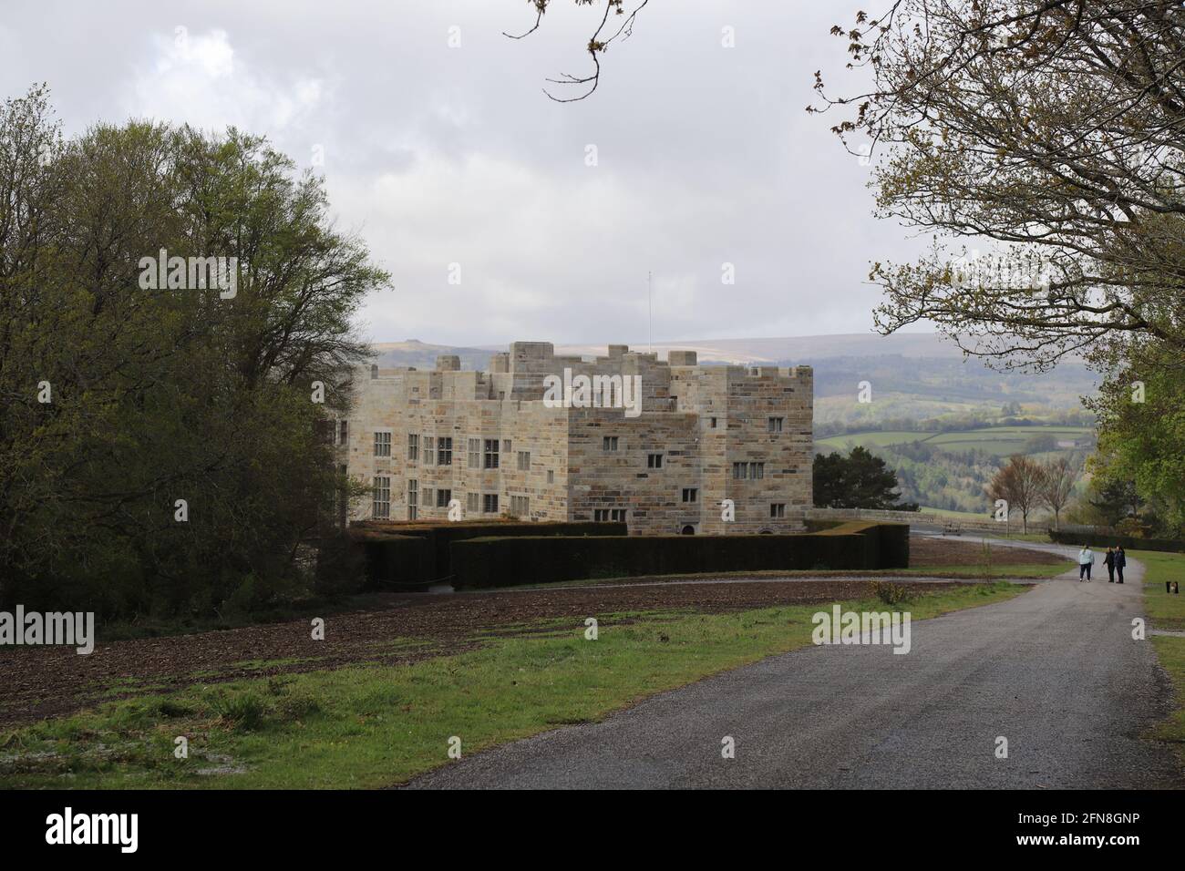 Castle drogo national trust devon hi-res stock photography and images ...
