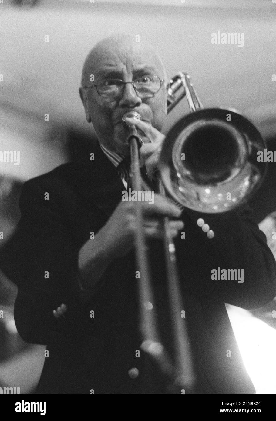 American jazz trombonist hi-res stock photography and images - Alamy