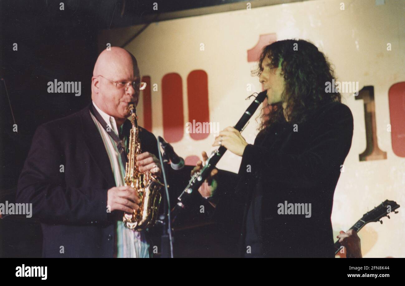 2000s marc hi-res stock photography and images - Alamy