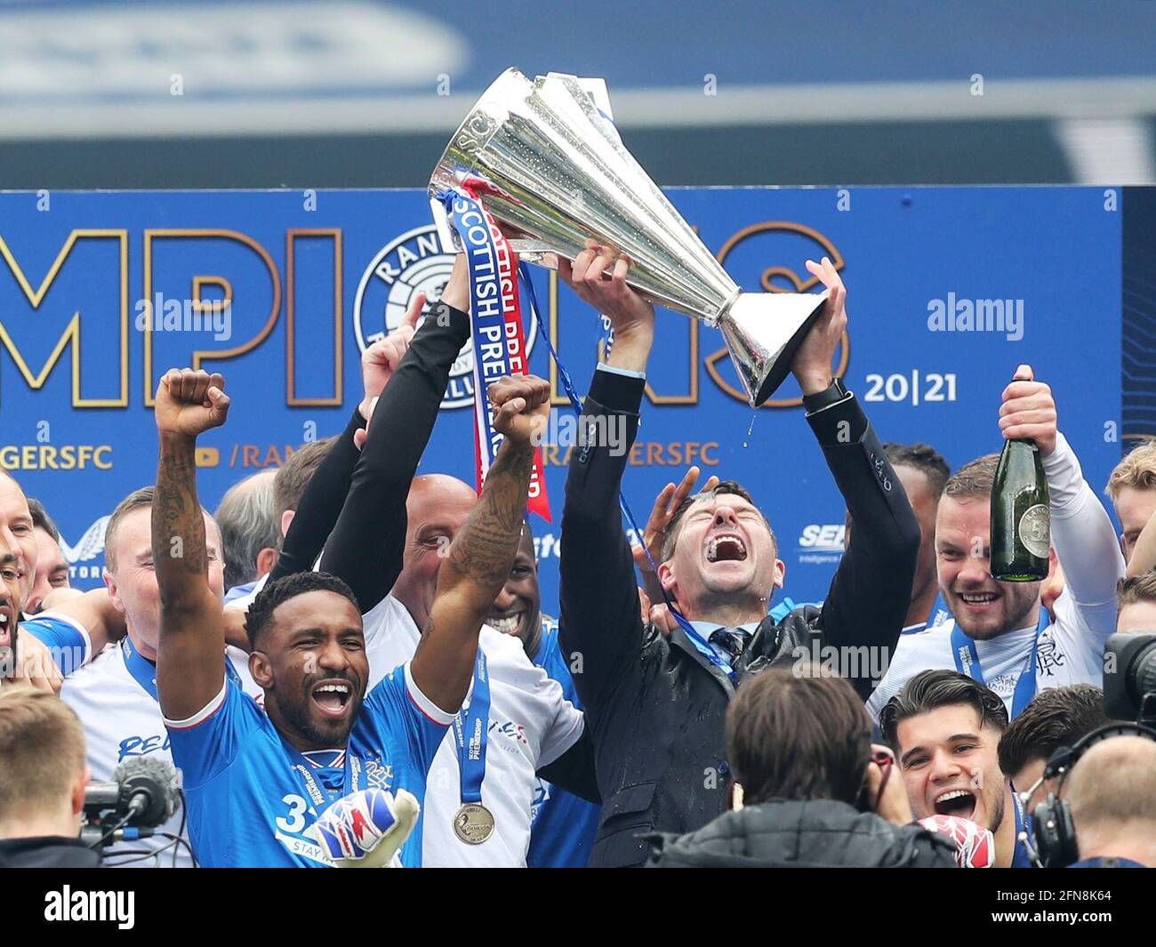Steven Gerrard Rangers Trophy High Resolution Stock Photography and ...