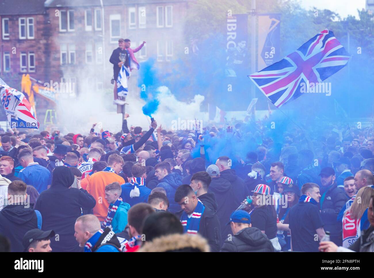Full football stadium hi-res stock photography and images - Alamy