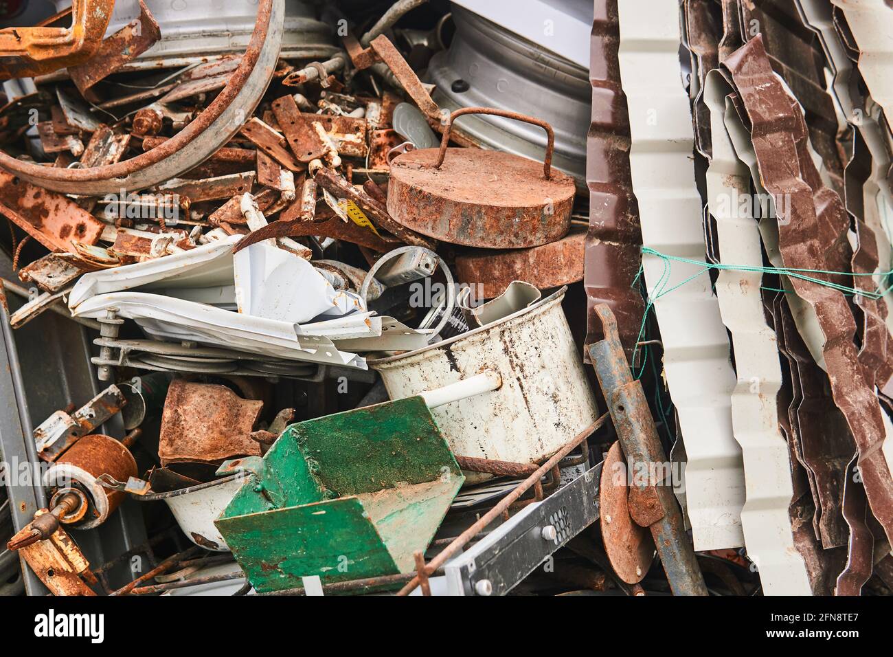 pile of various metal waste before recycling Stock Photo - Alamy