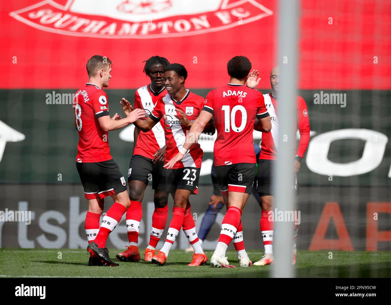 Nathan tella goal southampton hi-res stock photography and images - Alamy