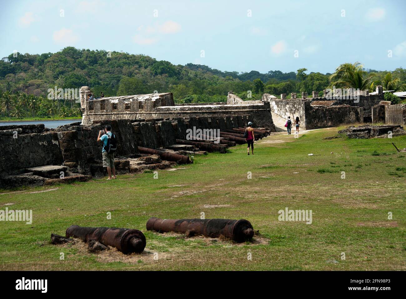 Fuerte de San Jerónimo, Spanish fort in Portobelo National Park, Panama ...