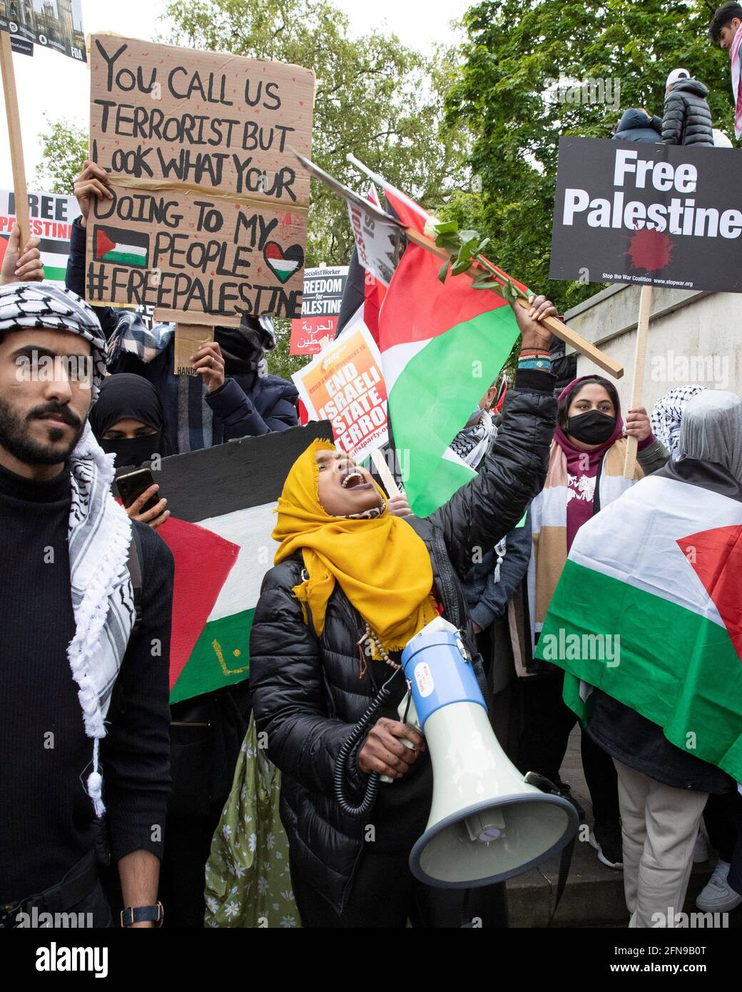 Palestine woman angry hi-res stock photography and images - Alamy