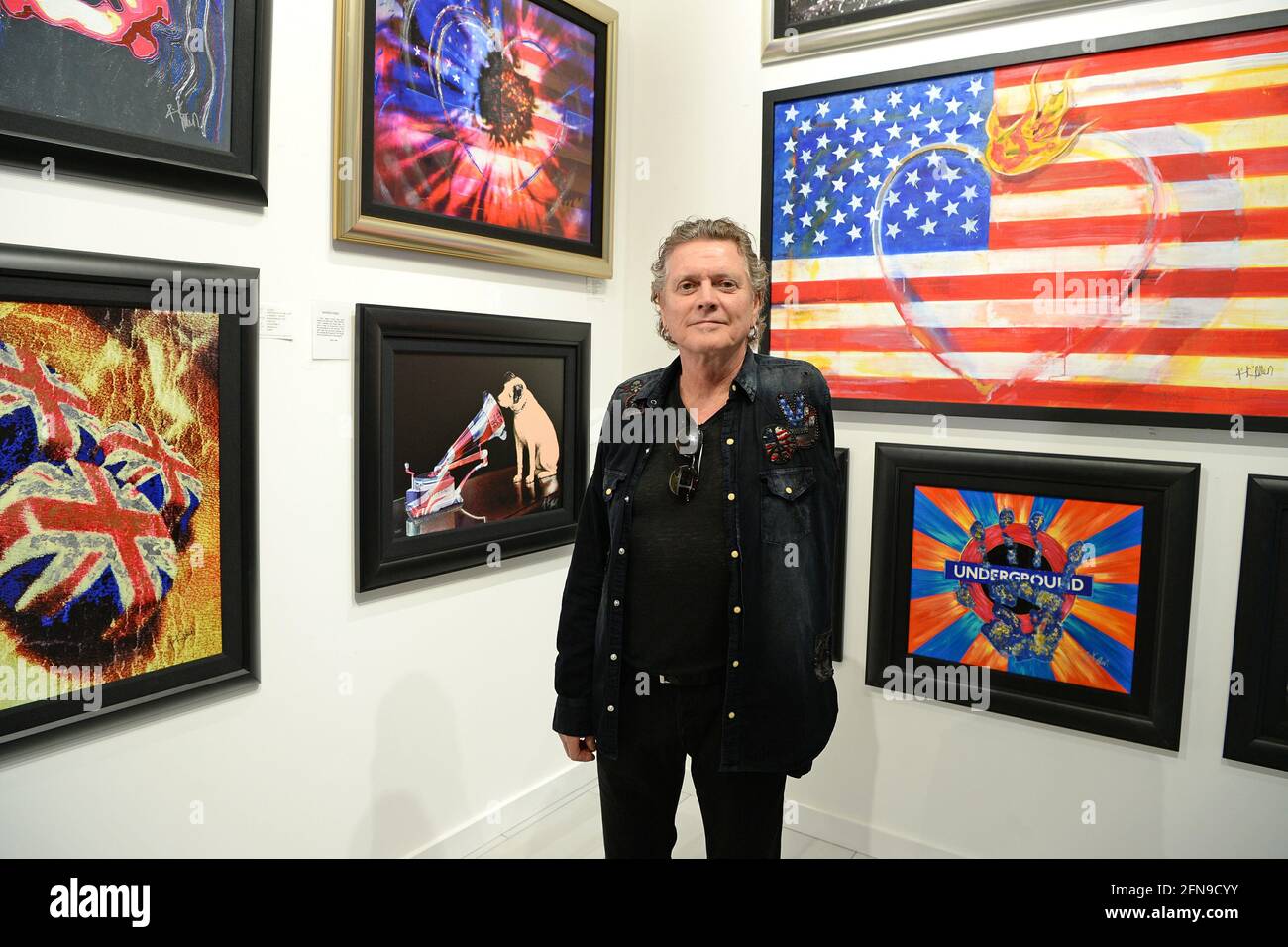 Hollywood - FL - 20200109 Rick Allen of Def Leppard displays his art ...