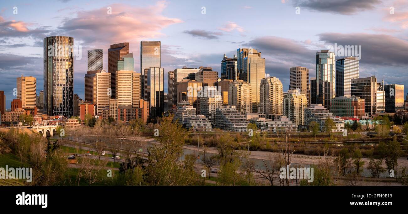 Panoramic image of the skyline of Calgary during sunset in Alberta ...