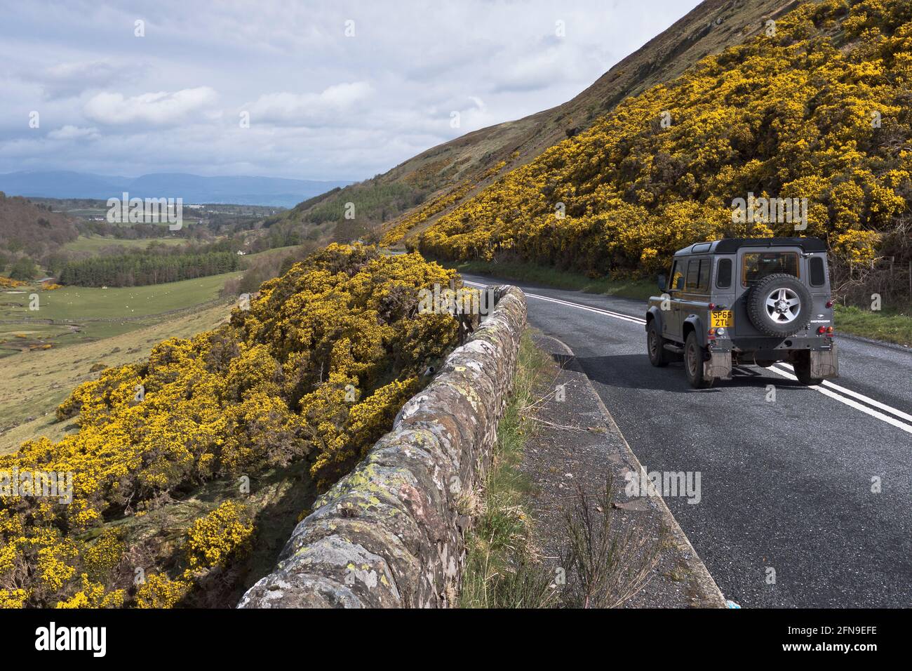 Country scene hi-res stock photography and images - Alamy