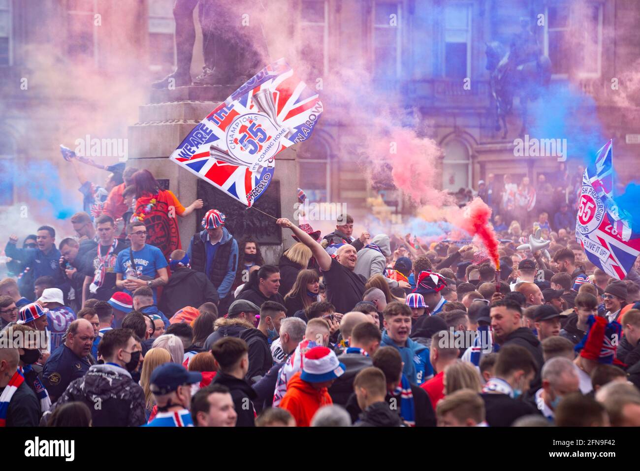 Glasgow, Scotland, UK. 15 May 2021. Thousands of supporters and fans of ...
