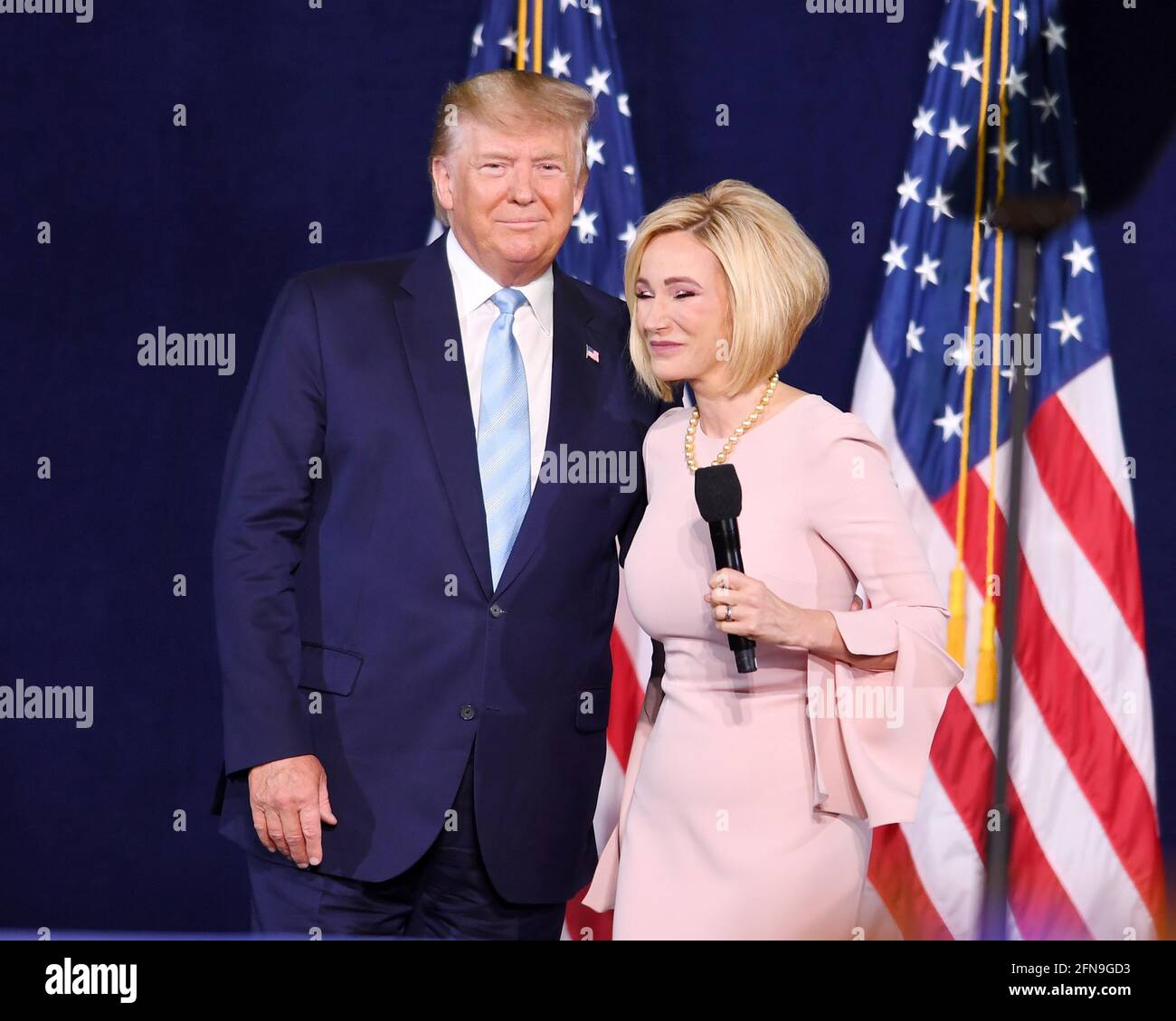 Miami - FL - 20200103-Pastor Paula White-Cain and US President Donald ...