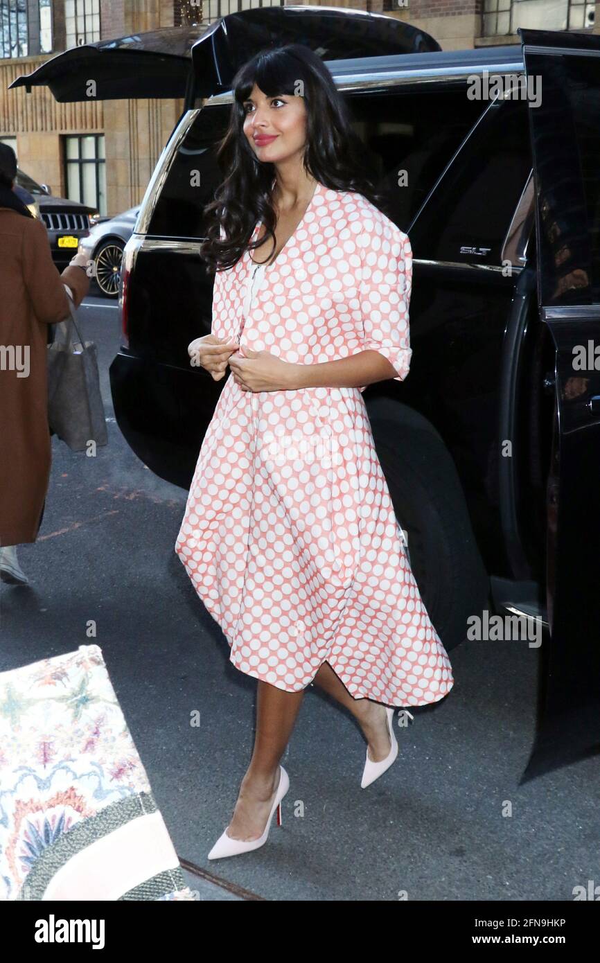 New York - NY - 20200130 Jameela Jamil stops by The View to talk about ...