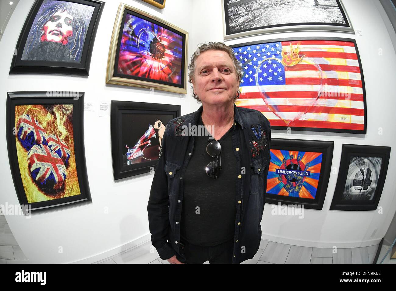 Hollywood - FL - 20200109 Rick Allen of Def Leppard displays his art ...